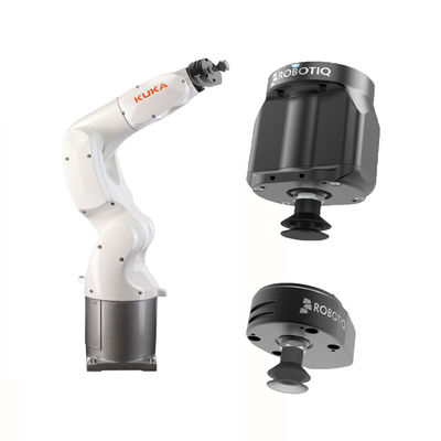 Roboter Industrieroboters KR3 R540 KUKA mit Greifer der Achse 6 und des ...